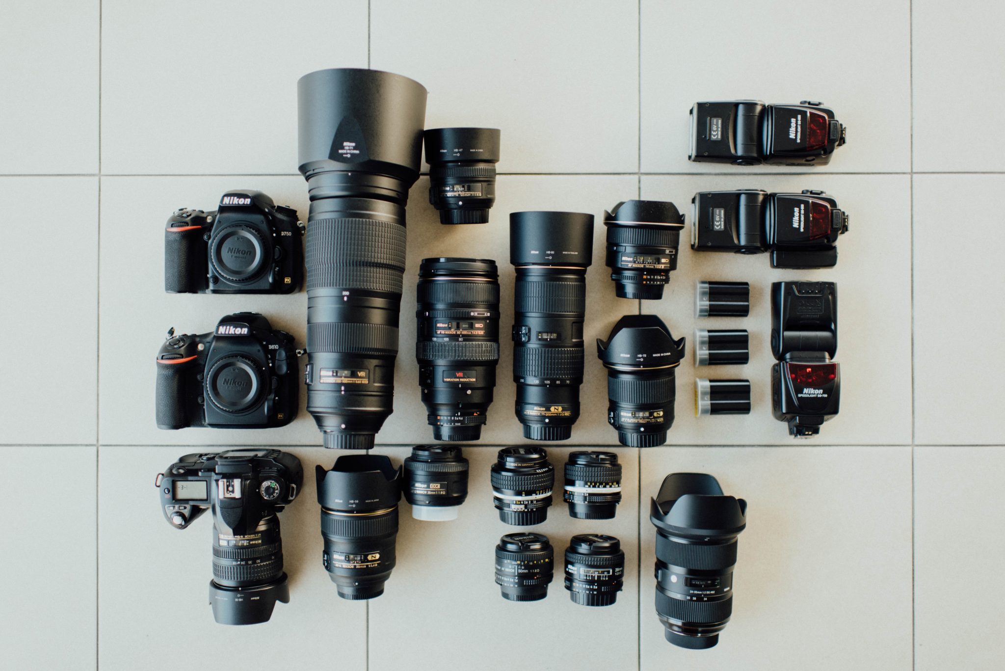 How to pick the right camera lens that fits your needs?